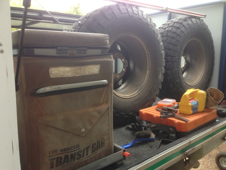 Nissan Patrol Cab Chassis 2003 | 4x4Earth