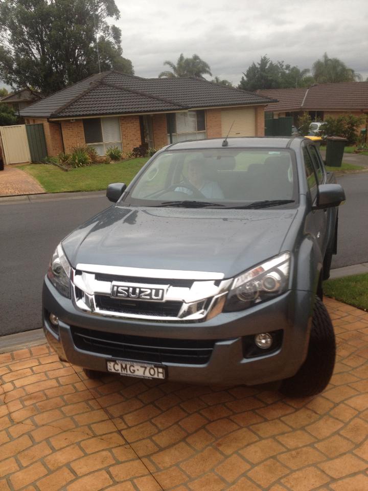 Isuzu D-Max 2012 | 4x4Earth