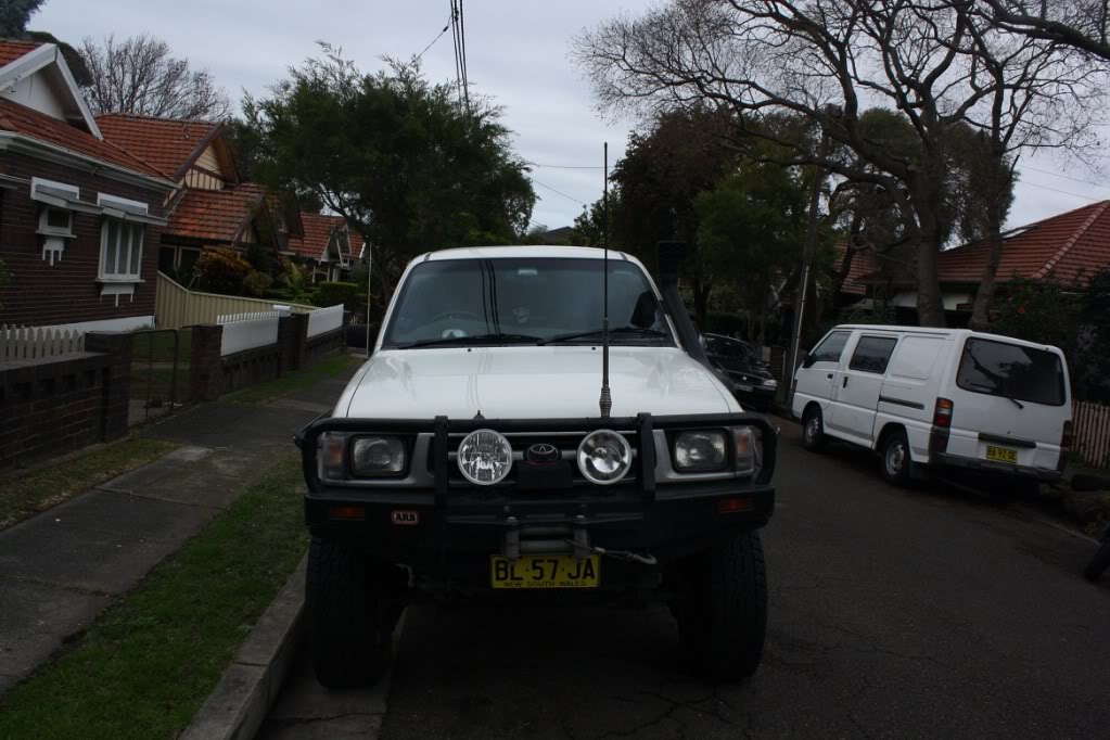 NSW - 2000 SAS Hilux Dual Cab | 4x4Earth