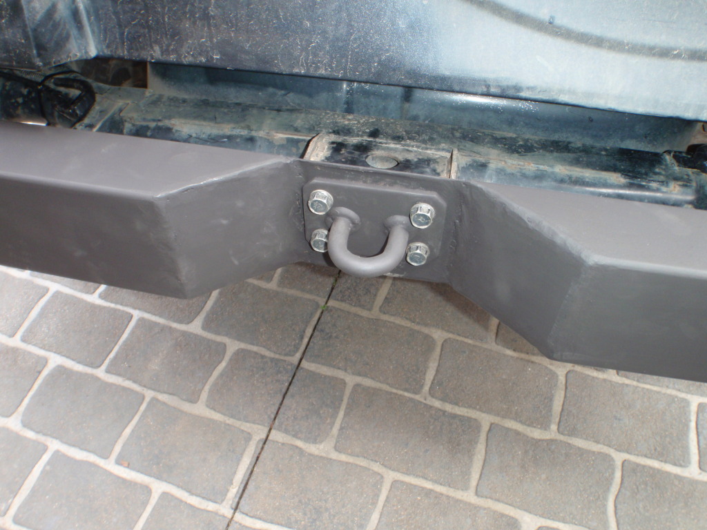 Pajero Custom Rear Bar | 4x4Earth
