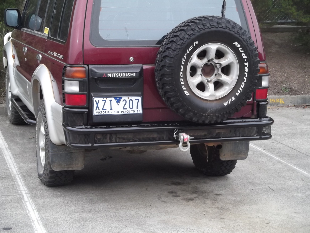 rear custom bar on a NP pajero | 4x4Earth