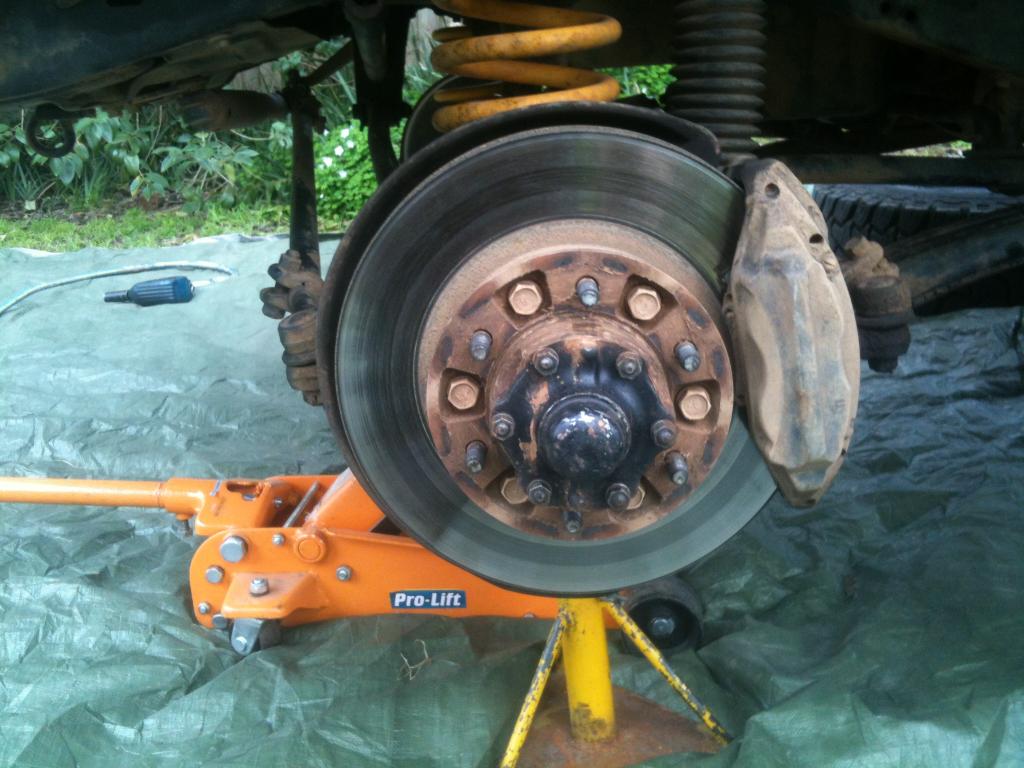 80 Series Swivel Hub Rebuild - How To | 4x4Earth