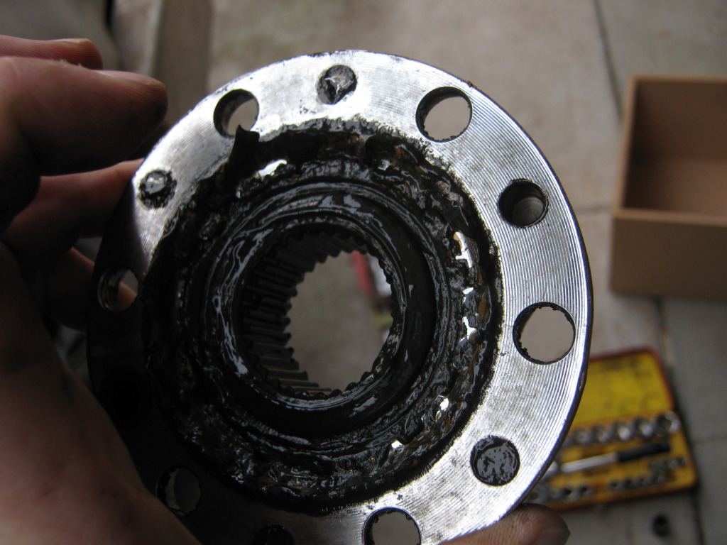 Swivel Hub rebuilds - Hilux | 4x4Earth