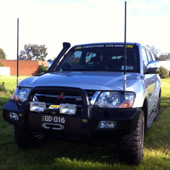 Mitsubishi Pajero NM Exceed Auto 3.2 DID 2002 | 4x4Earth