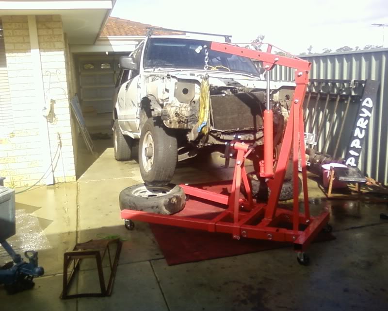 jackaroo engine work | 4x4Earth