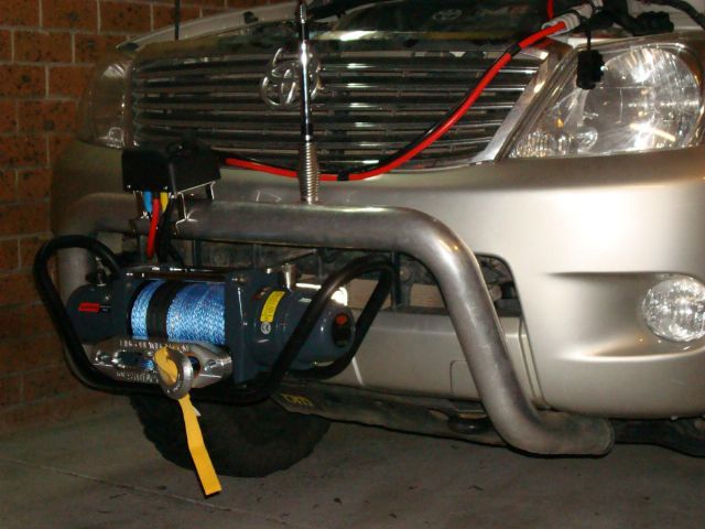 Hilux Rear winch | 4x4Earth