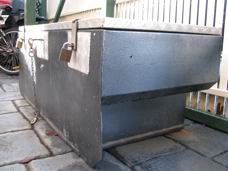 Triton Custom made Tool Box | 4x4Earth