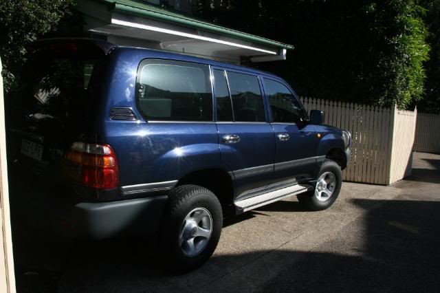 Toyota HZJ105 1999 | 4x4Earth