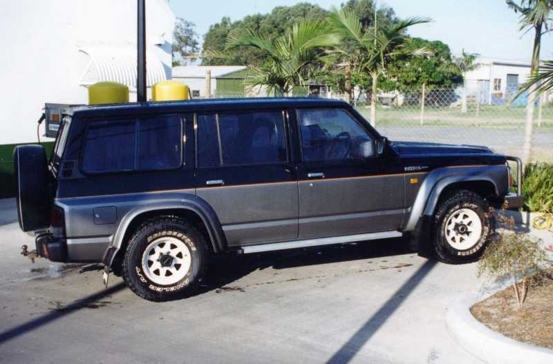 Nissan Patrol 1999 | 4x4Earth